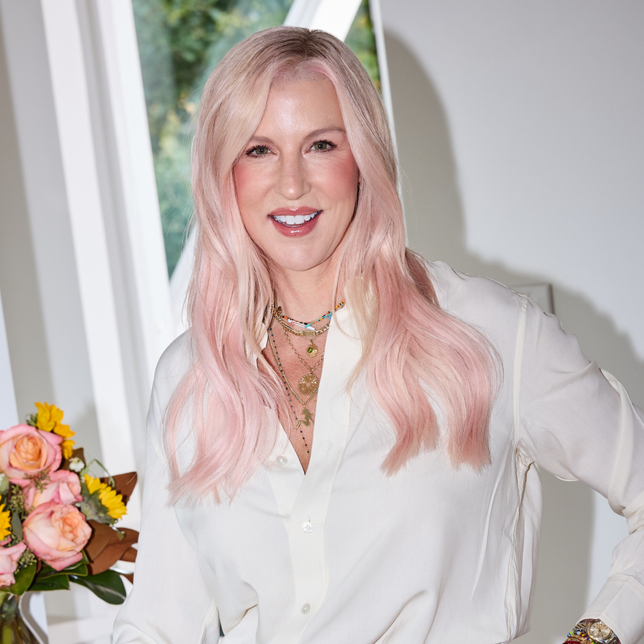 Celebrity Esthetician and Skin Care Expert – Renée Rouleau Professional ...